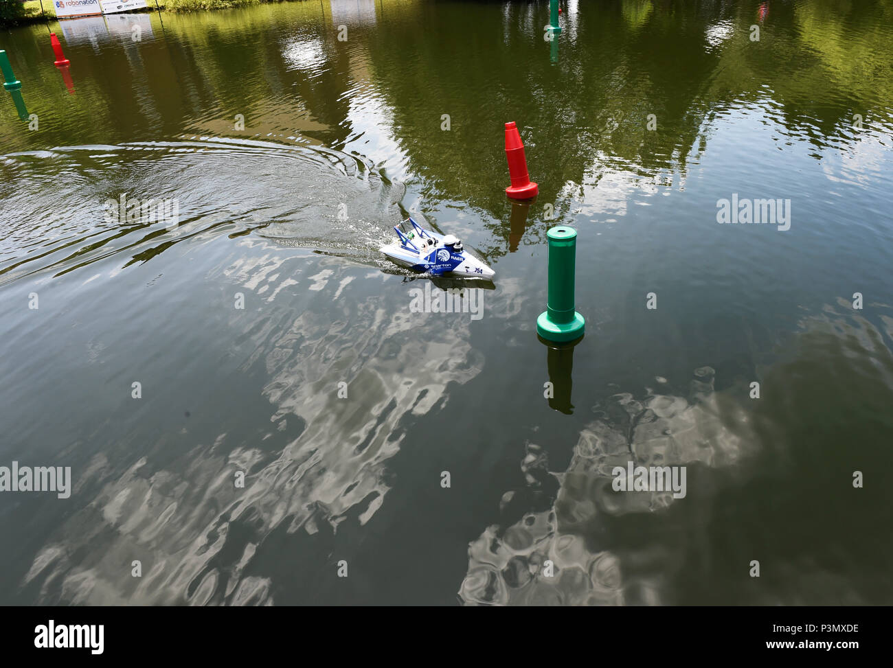 160709-N-PO203-182 VIRGINIA BEACH, Va. (Jul. 9, 2016) An autonomous ...