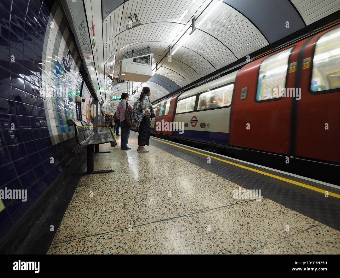 LONDON, UK - CIRCA JUNE 2018: London Underground Tube station platform ...
