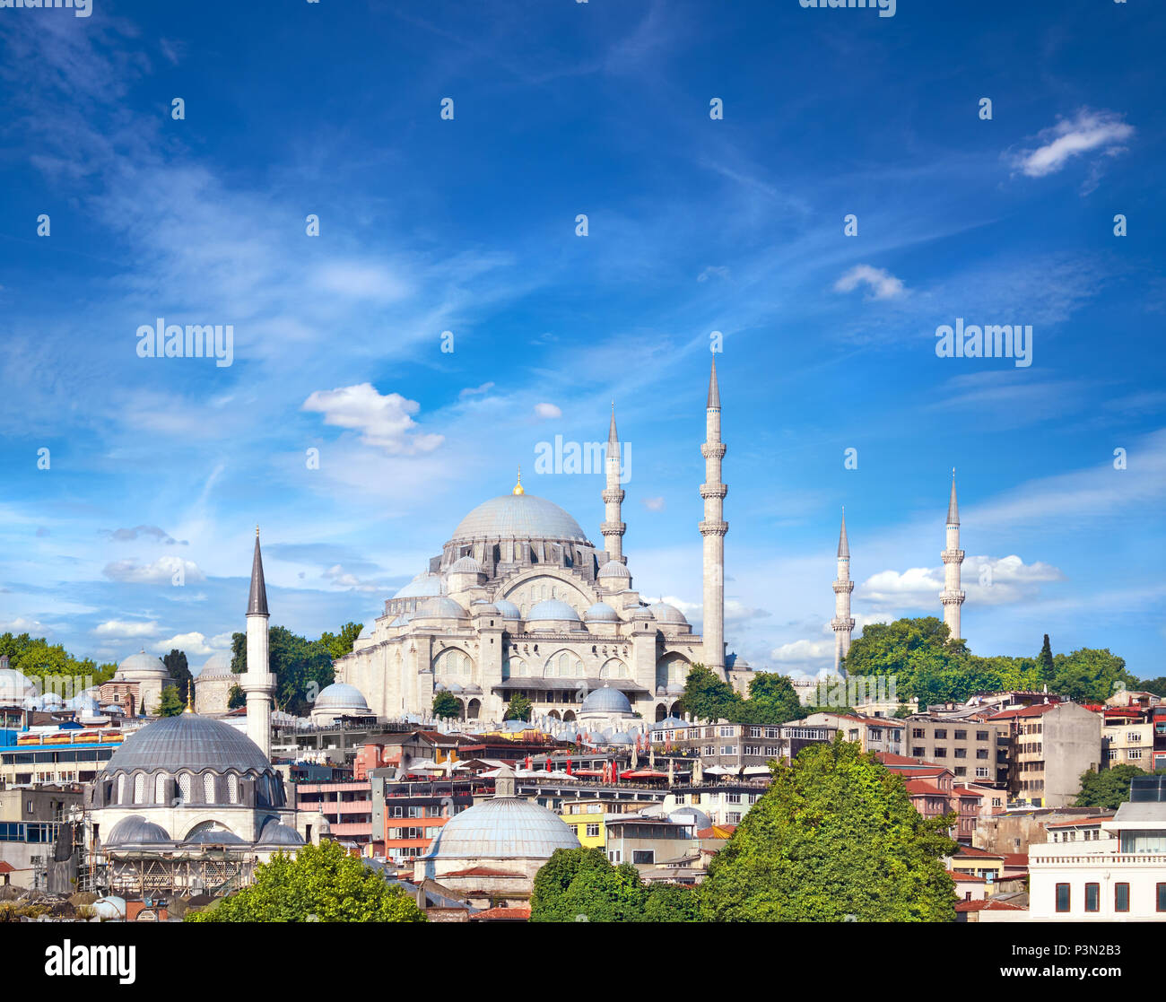 Suleyman mosque in Istanbul, Turkey, on a bright day Stock Photo - Alamy