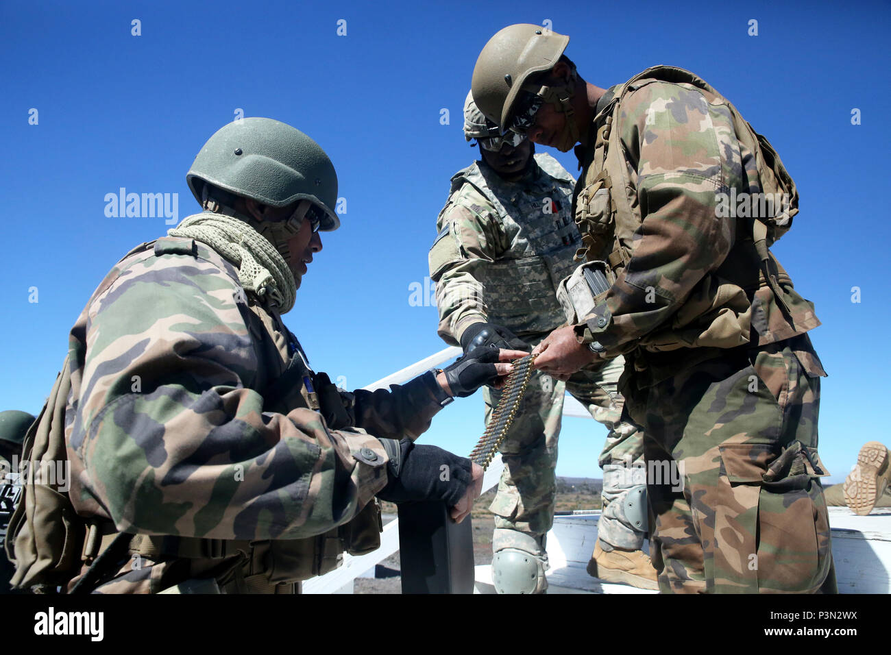 Tongan soldiers hi-res stock photography and images - Alamy