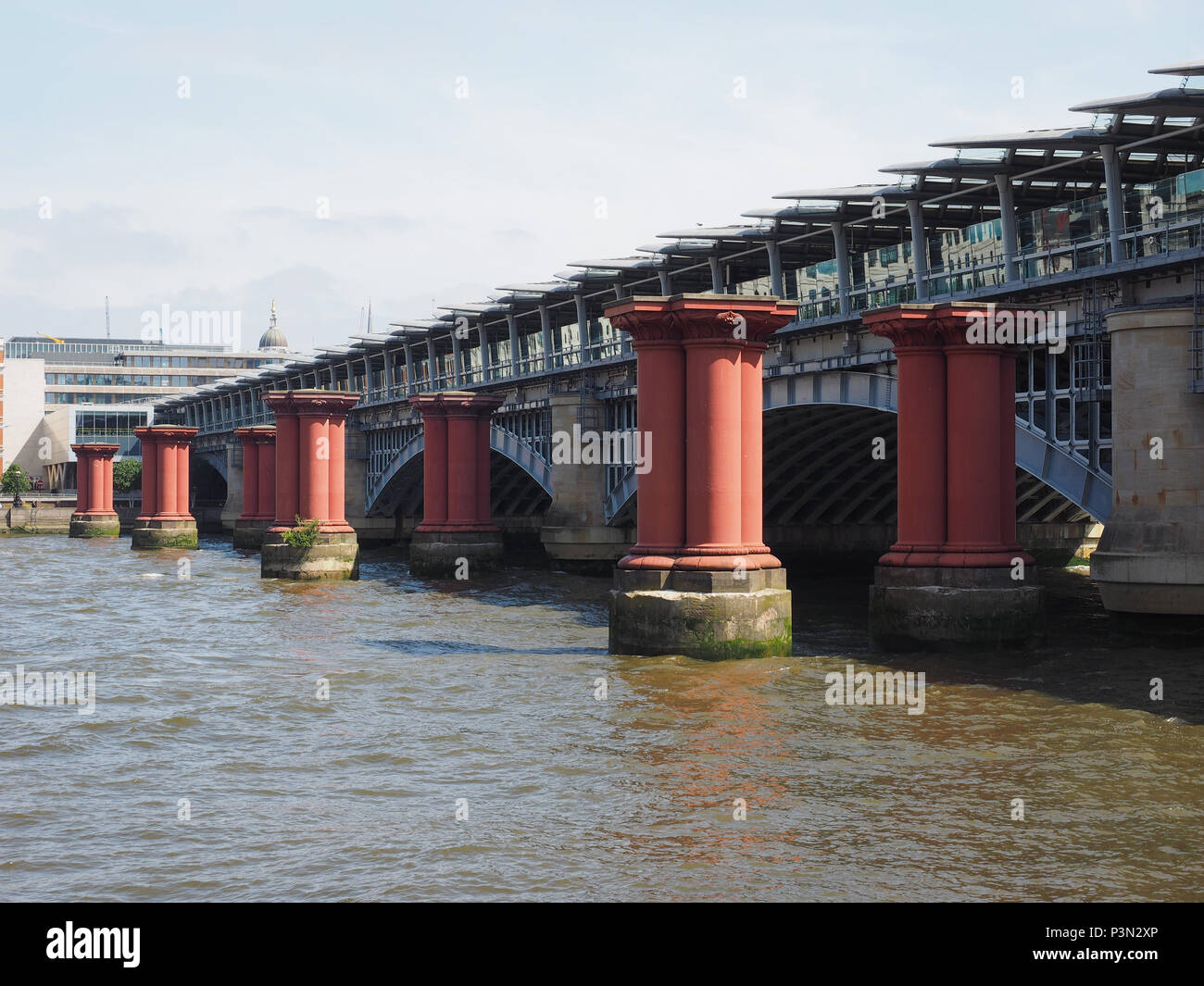 Blackfriars railroad bridge hi-res stock photography and images - Alamy