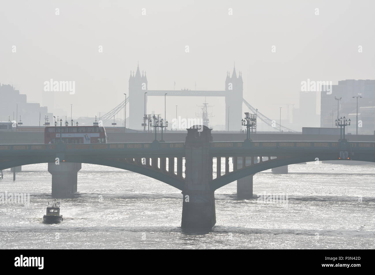 Victorian london fog hi-res stock photography and images - Alamy