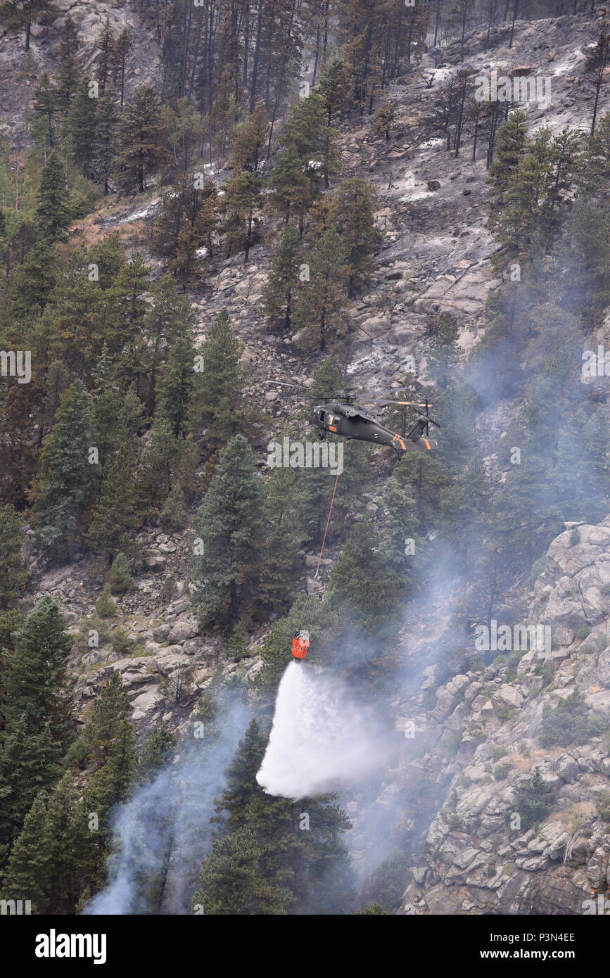 Aerial fire suppression hi-res stock photography and images - Alamy