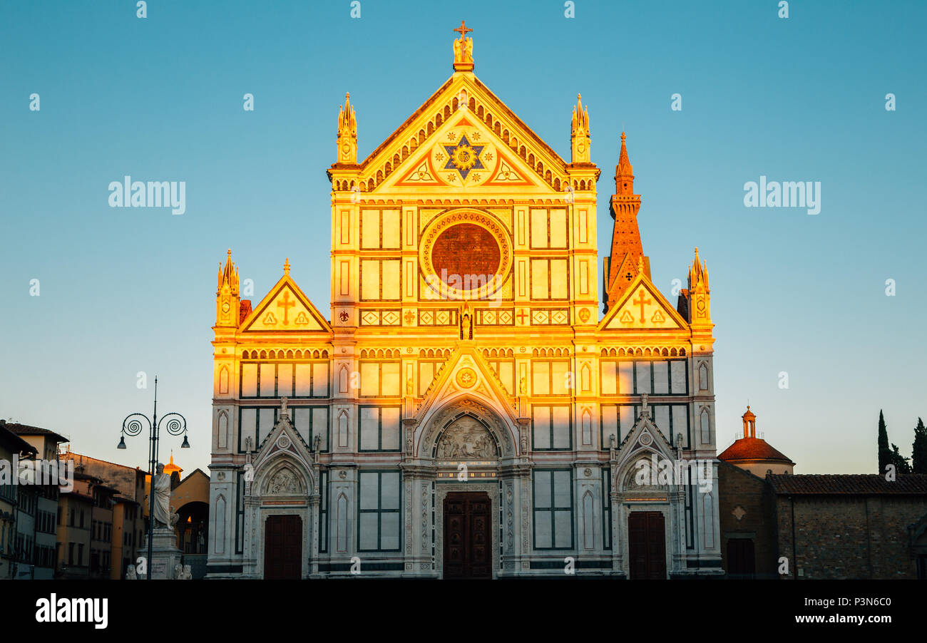 Night time in florence hi-res stock photography and images - Alamy