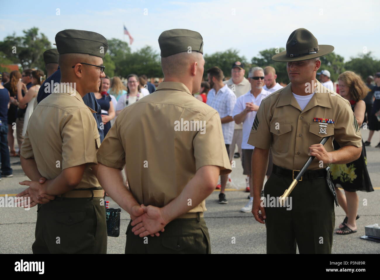U.S. Marines with Lima Company, Recruit Training Regiment (RTR), Marine ...