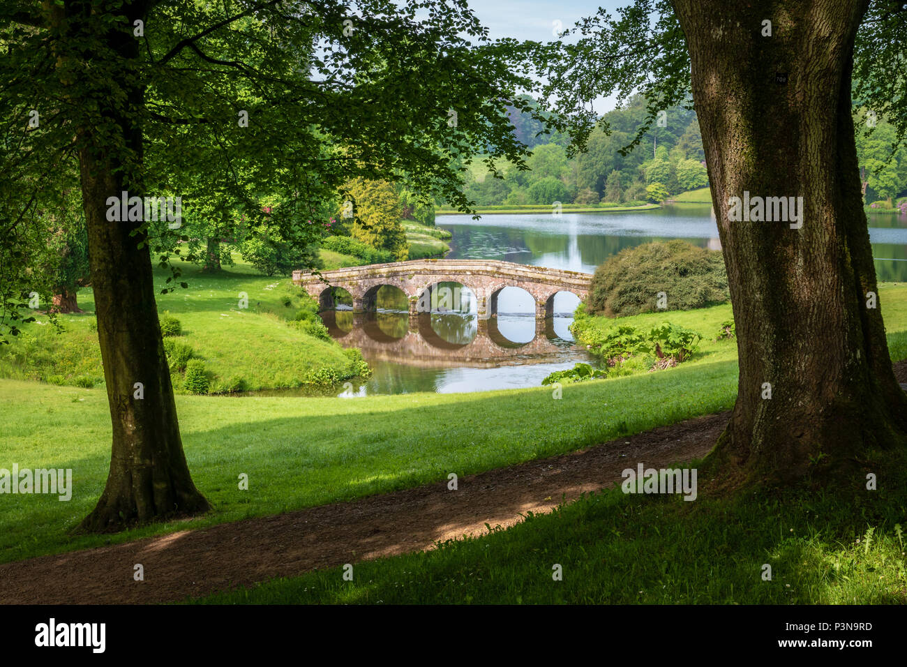 The Bridge on the lake at Stourhead Stock Photo - Alamy