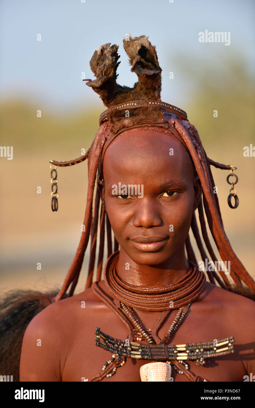Married Himba woman, Kaokoveld Desert, Namibia Stock Photo - Alamy