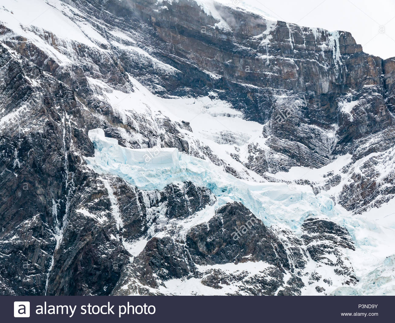 Hanging Valley Glacier High Resolution Stock Photography and Images - Alamy