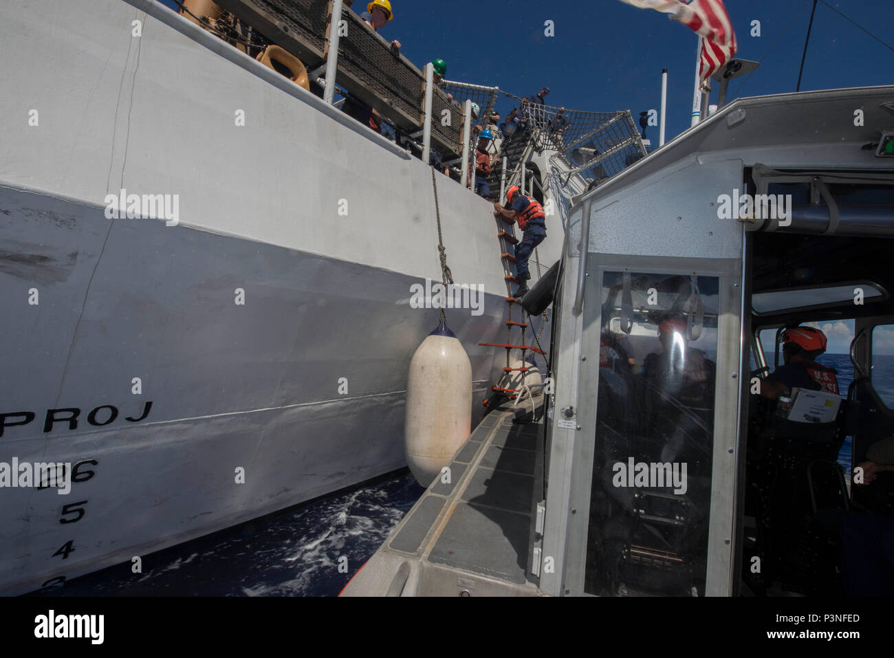 Coast guard cutter stratton wmsl 752 hi-res stock photography and ...