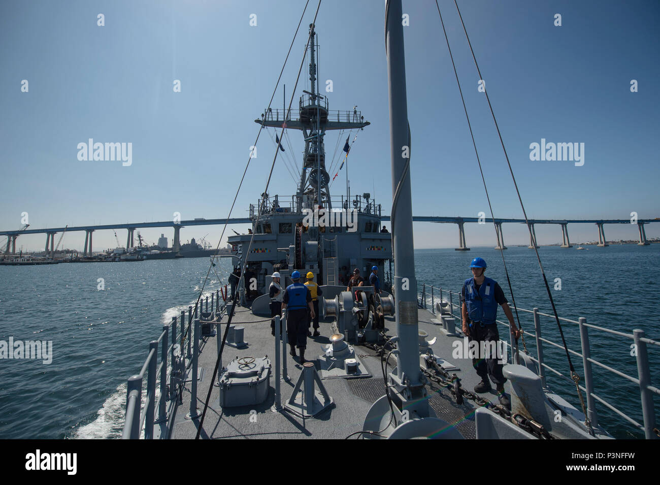 160715-N-DJ750-026 SAN DIEGO (July 15, 2016) Avenger-class Mine ...