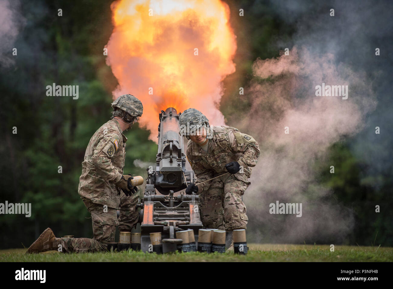 Howitzer m116 hi-res stock photography and images - Alamy