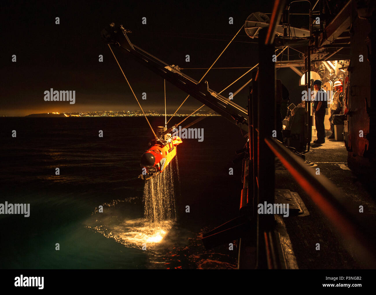 160715-N-DJ750-333 SAN DIEGO (July 15, 2016) Sailors aboard Avenger ...