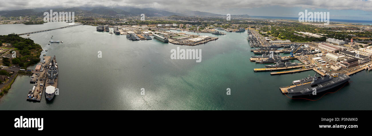 Naval ships from participating nations of Exercise Rim of the Pacific ...