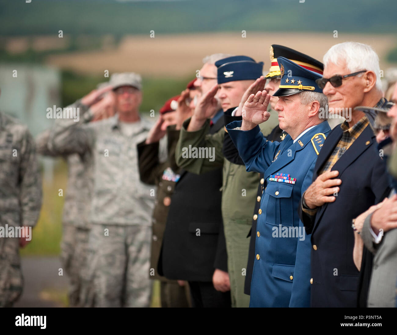 Members of the U.S. and Slovak Armed Forces hold a memorial service for ...