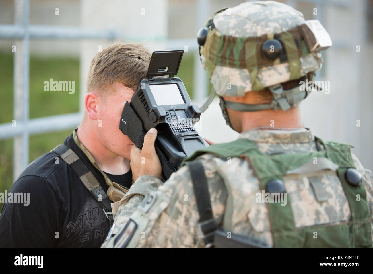 344th military police company hi-res stock photography and images - Alamy