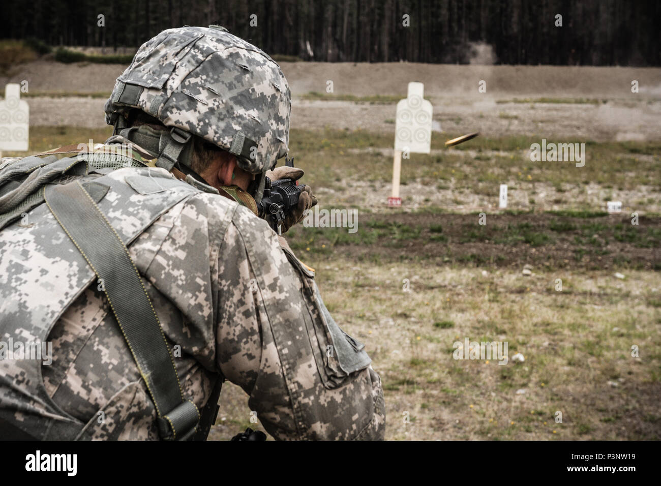 A U.S. Army Soldier, assigned to 16th Combat Aviation Brigade, 7th ...