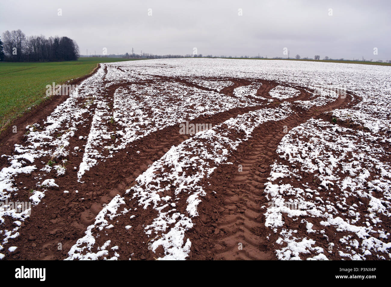 Farming frozen soil hi-res stock photography and images - Alamy