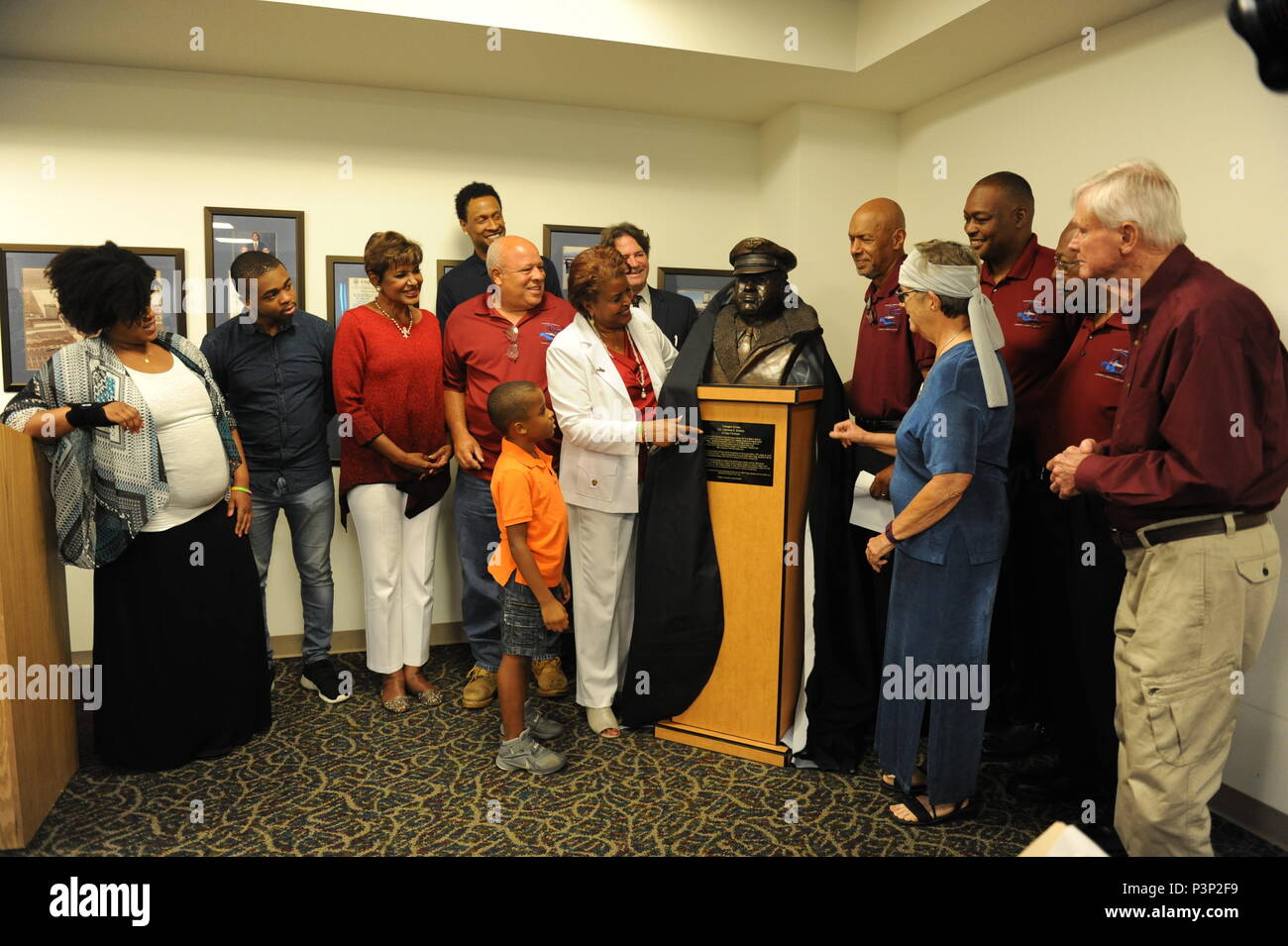 Col lawrence e roberts hi-res stock photography and images - Alamy