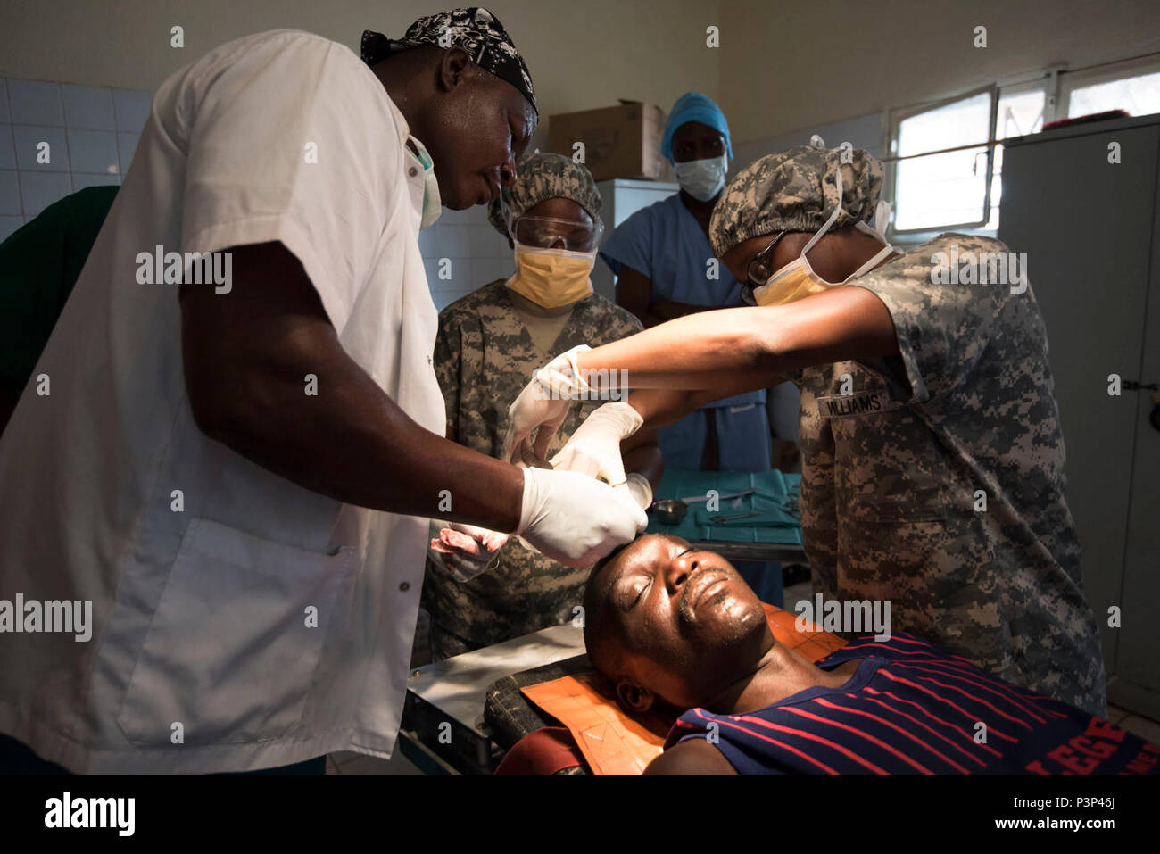 Scalp laceration suture hi-res stock photography and images - Alamy
