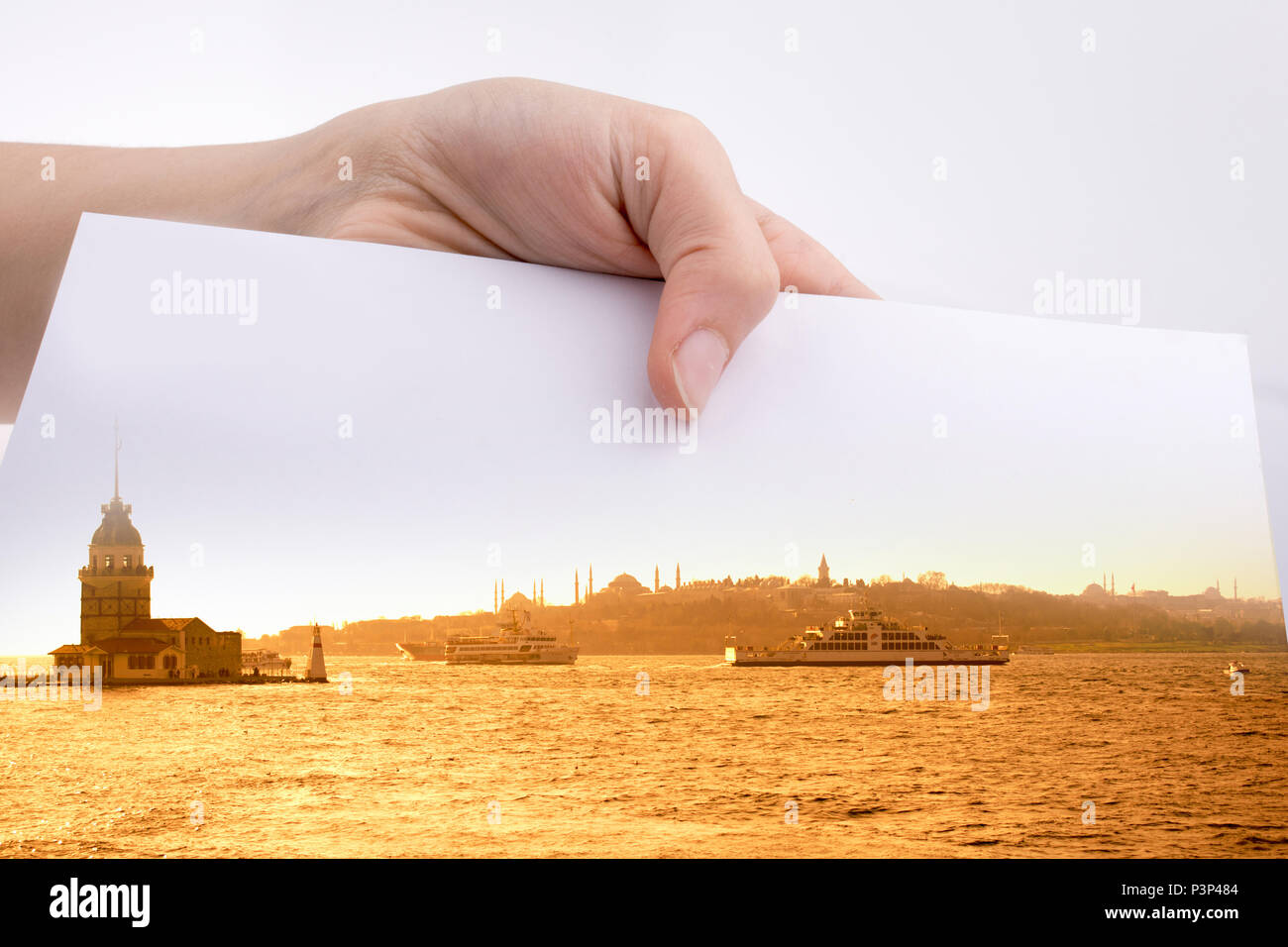 Hand holding mosque dome hi-res stock photography and images - Alamy