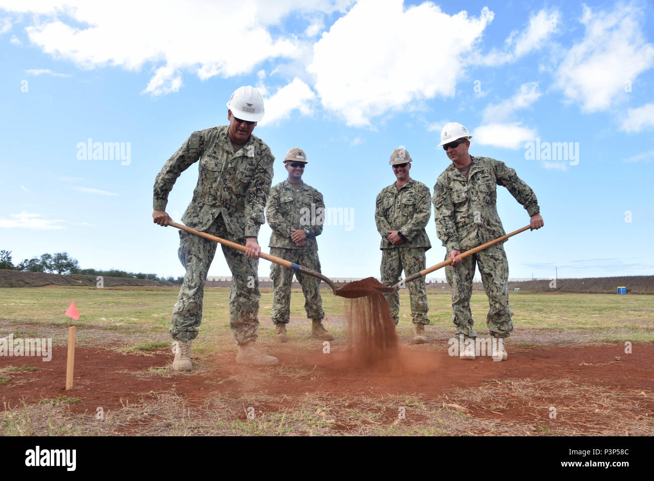160718-N-HM829-022 KANEOHE BAY, Hawaii (July 18, 2016) Capt. Chris ...