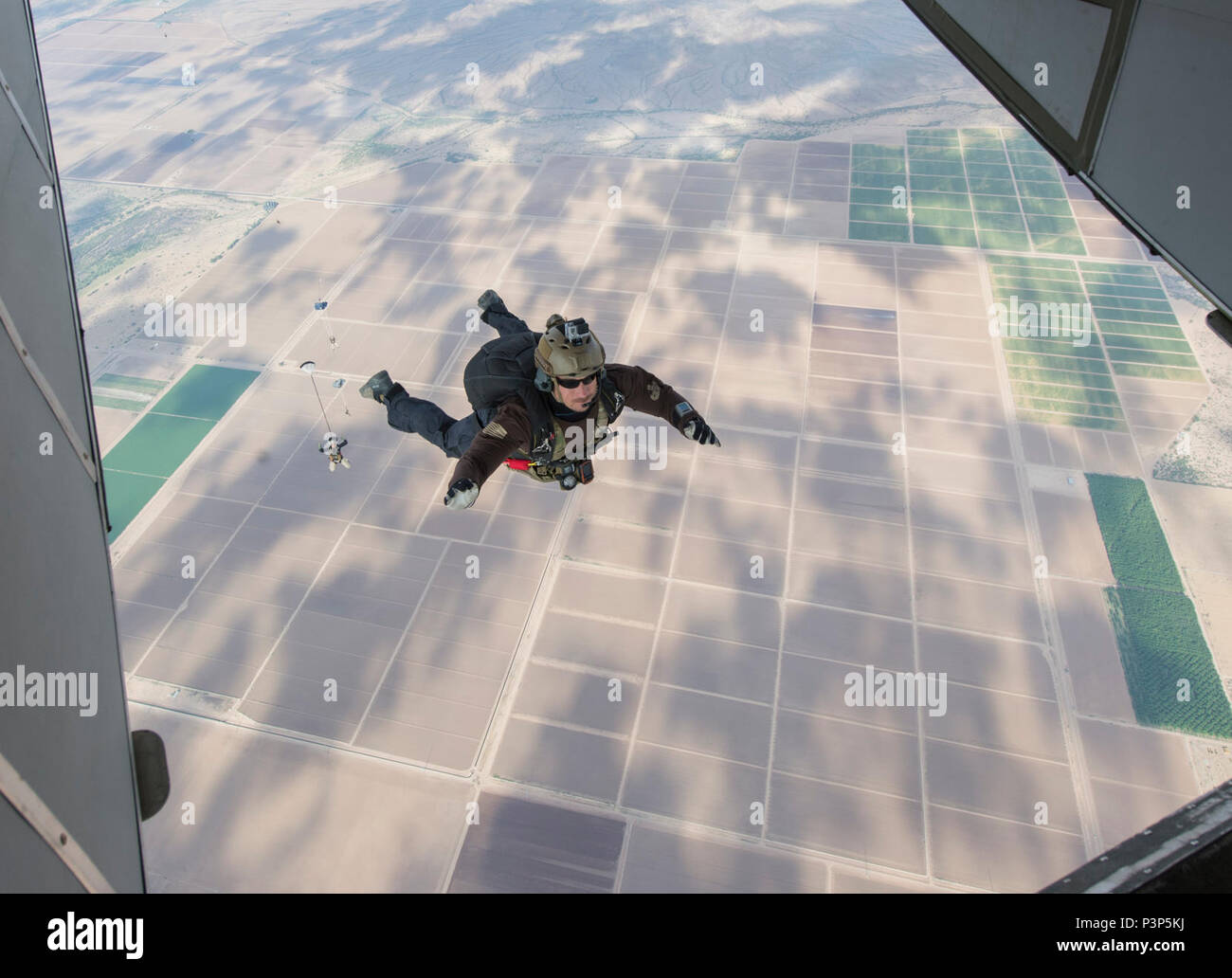 ELOY, AZ. (May 8, 2017) Sailors assigned to Explosive Ordnance Disposal ...