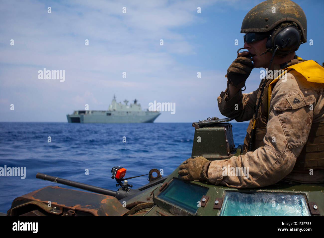 Amphibious ship hmas canberra l02 hi-res stock photography and images ...