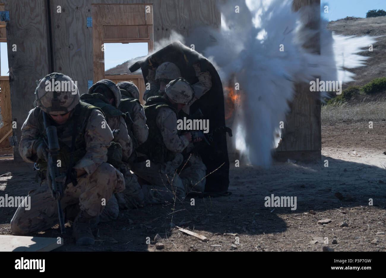 Armes explosives hi-res stock photography and images - Alamy