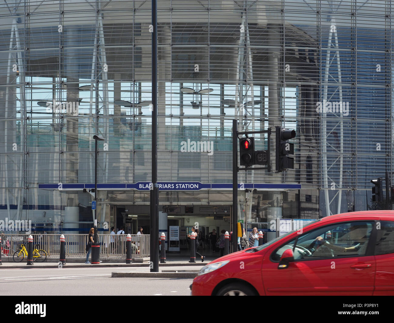 Blackfriars london railway underground tube hi-res stock photography ...