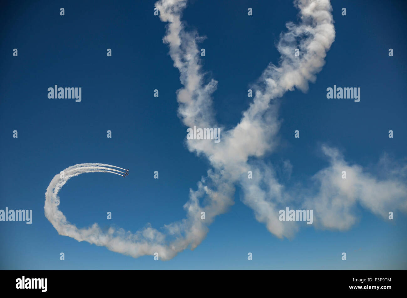 The Aeroshell Demo Team flies T-6 airplanes during the South Carolina ...
