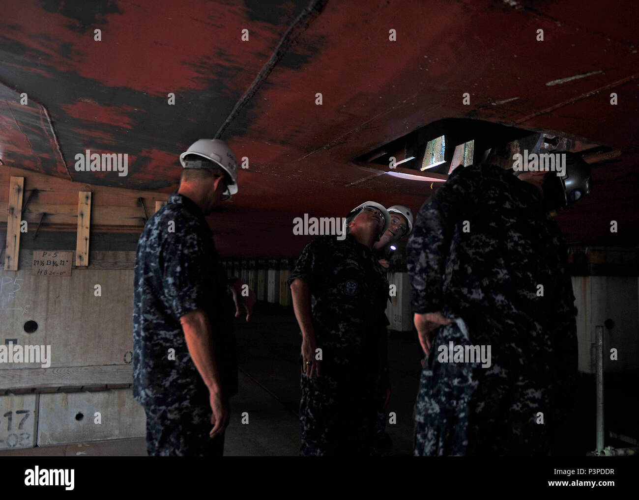 160722-N-KG618-100 YOKOSUKA, Japan (July 22, 2016) - Commander, Task ...