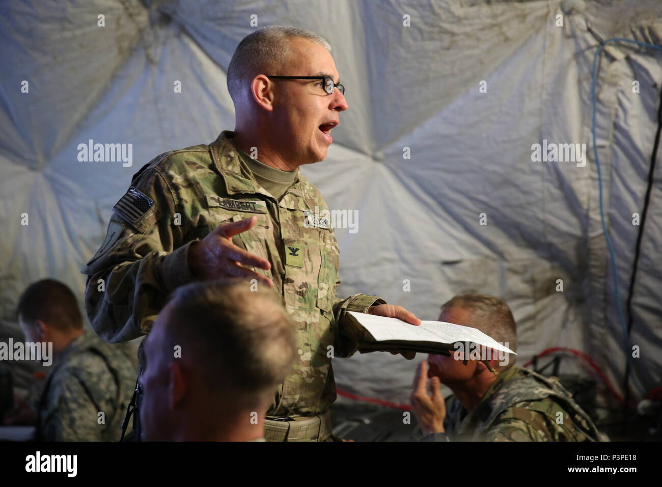Commander of the 1 25 sbct hi-res stock photography and images - Alamy