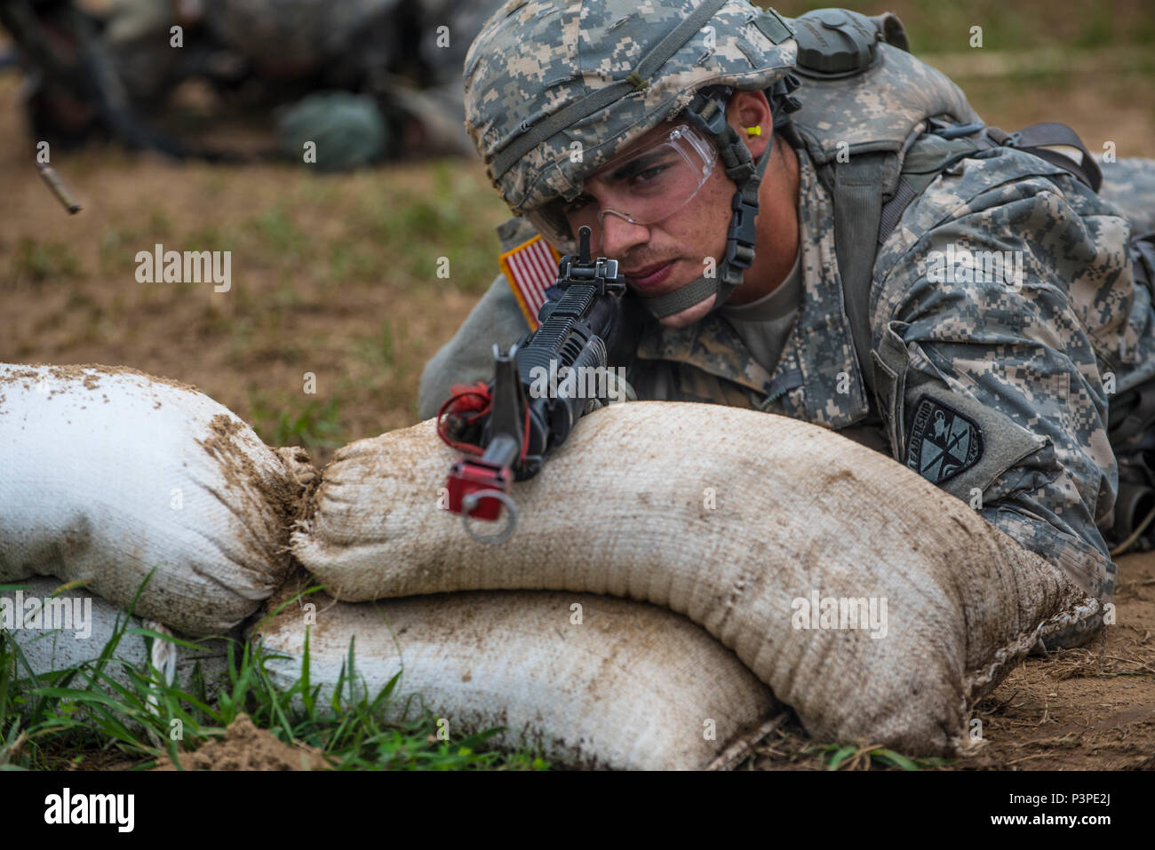 Fort knox kentucky drill sergeant hi-res stock photography and images ...