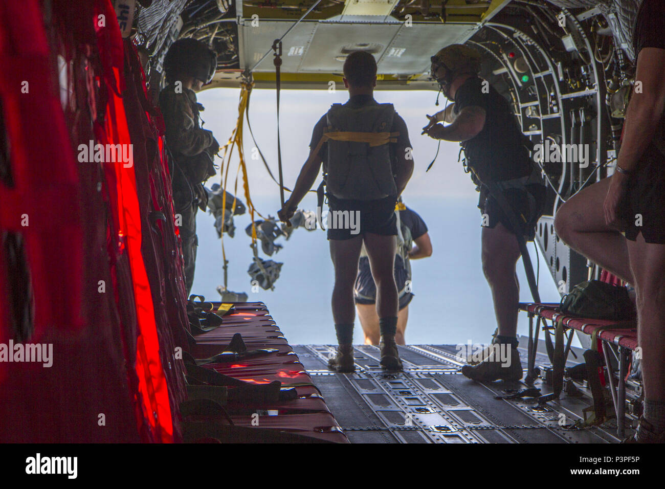 U.S. Army Rangers assigned to 1st Battalion, 75th Ranger Regiment ...