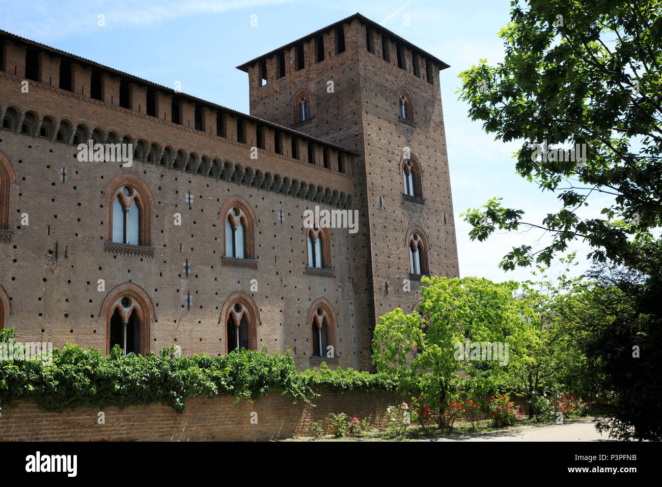 The Castello Visconteo, Visconti castle, Pavia, Lombardy, Italy Stock ...