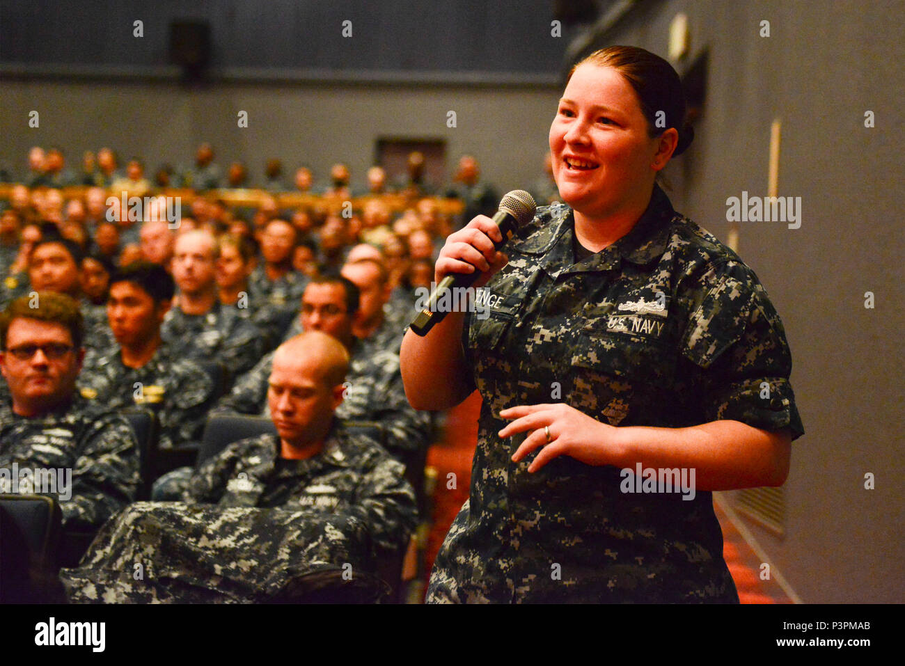 Female fireman japan hi-res stock photography and images - Alamy