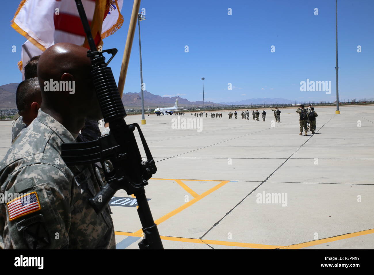 Soldiers assigned to the 544th Military Police Company, Puerto Rico ...