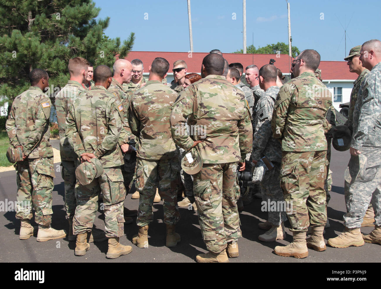 The Chief of Army Reserve and Commanding General, United States Army ...