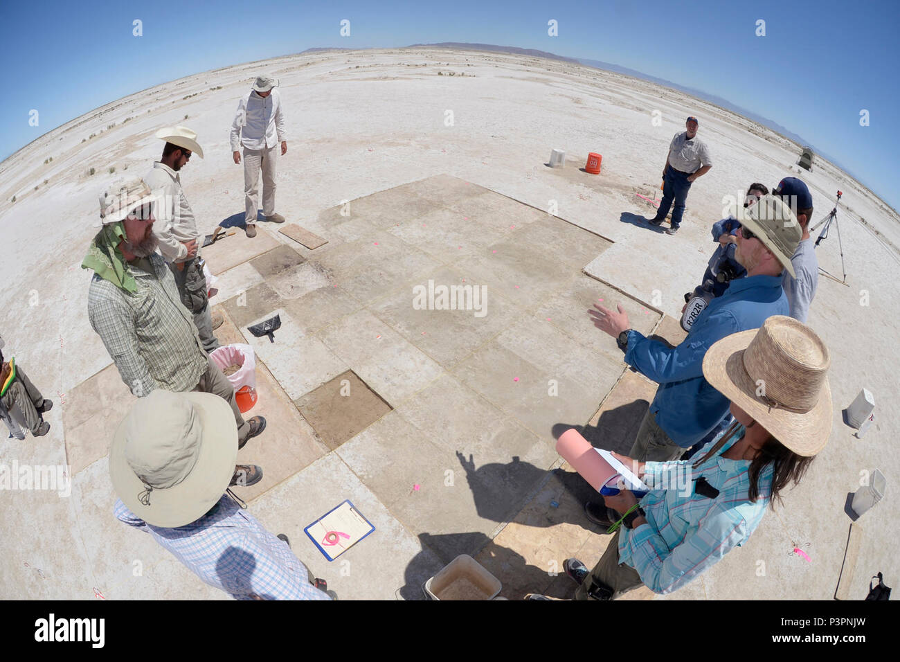 Archaeology dig site team hi-res stock photography and images - Alamy