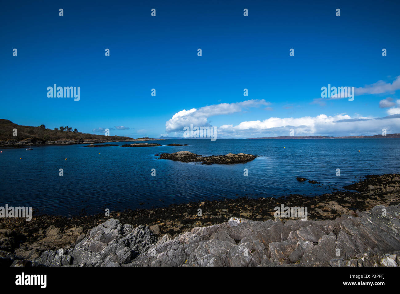 Lochailort hi-res stock photography and images - Alamy