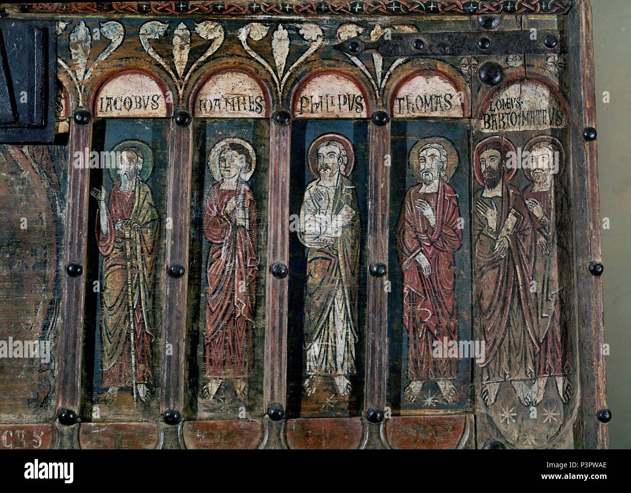 DETALLE DEL ARCA DE LOS APOSTOLES - SIGLO XIII - ROMANICO ESPAÑOL ...