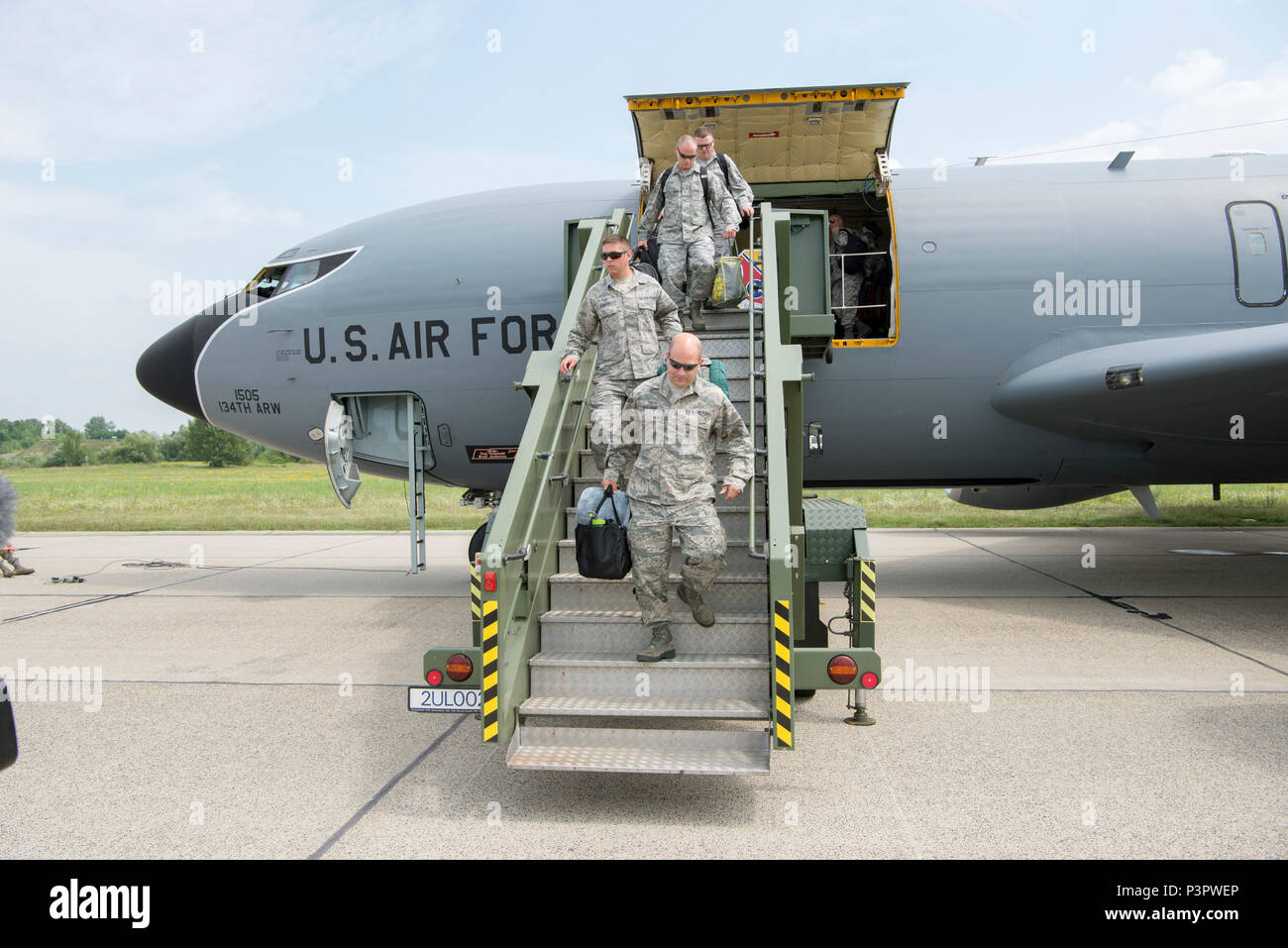 Members of the 140th wing hi-res stock photography and images - Alamy