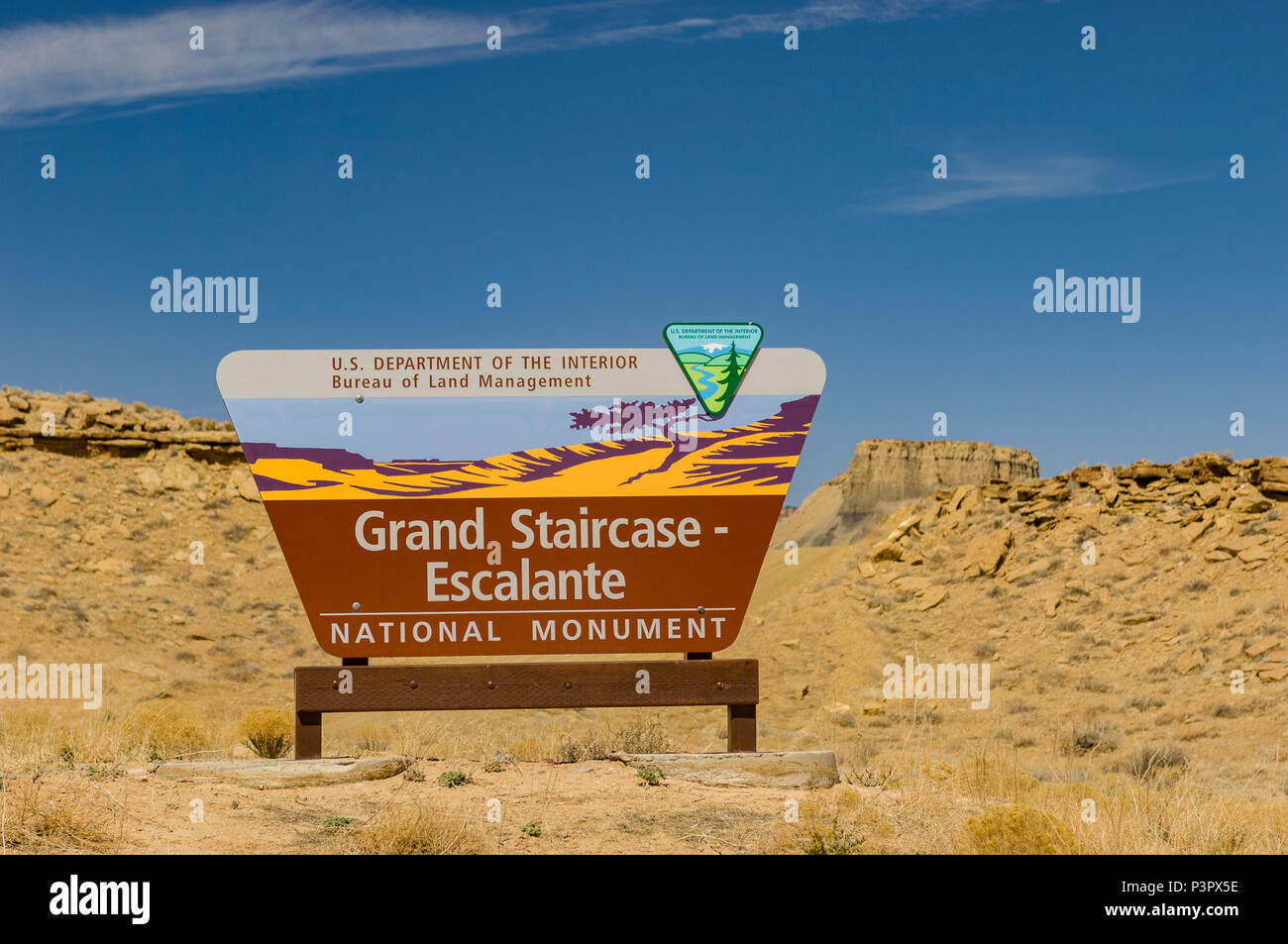 Monument sign at Cottonwood Canyon Road, Grand Staircase-Escalante ...