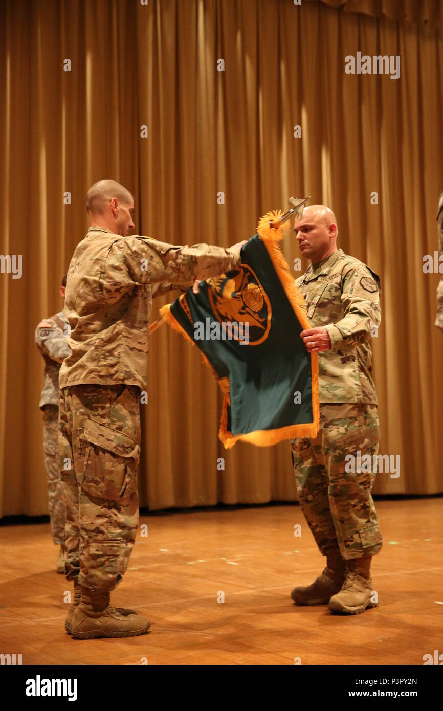 Lieutenant colonel kenneth bryant hi-res stock photography and images ...