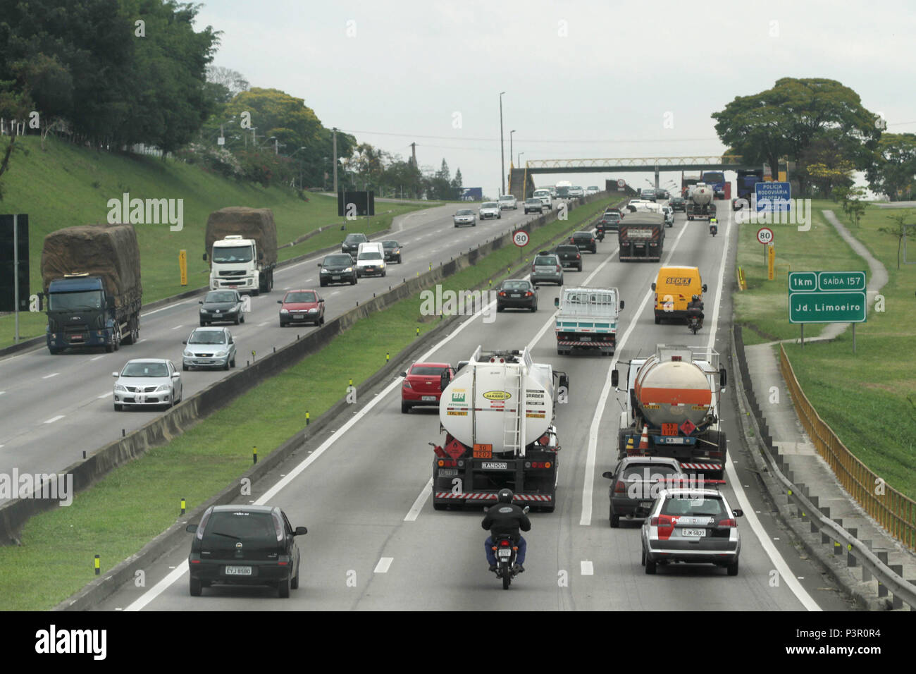 Via dutra hi-res stock photography and images - Alamy