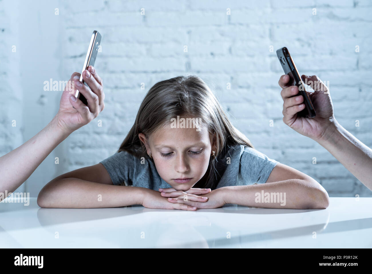 Child cellphone addiction hi-res stock photography and images - Alamy
