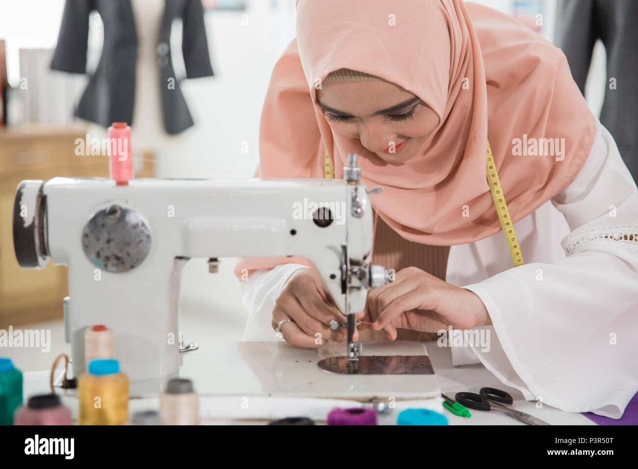 Muslim fashion designer hi-res stock photography and images - Alamy