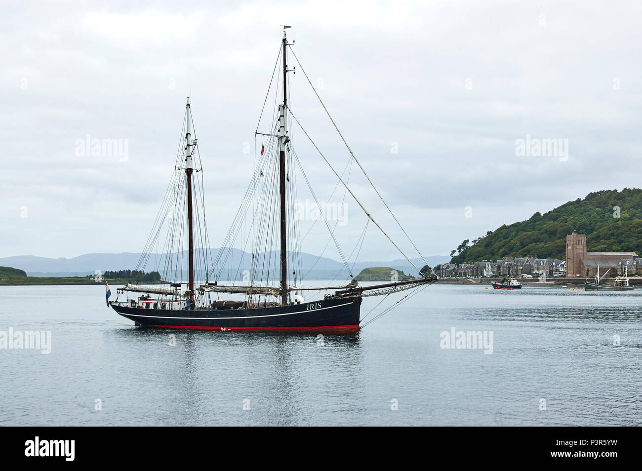 The Boat Iris enters Oban Harbour Stock Photo - Alamy