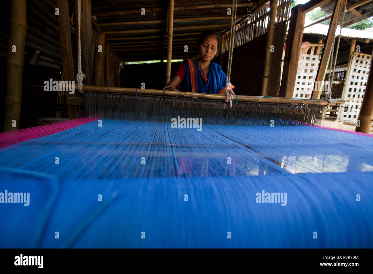 Handloom weaving hi-res stock photography and images - Alamy