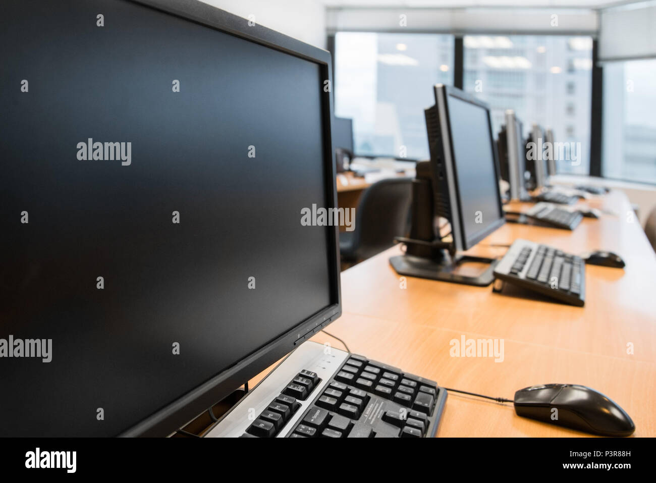 Computer room hi-res stock photography and images - Alamy